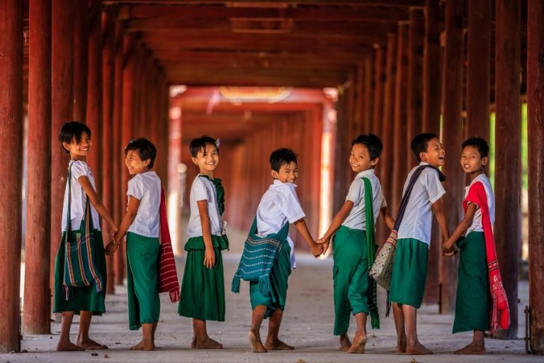 Myanmar National Costume, Traditional Dress & Clothes